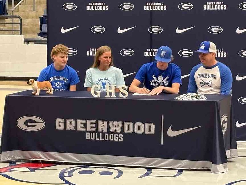 River Valley athletes sign to play at next level | River Valley ...