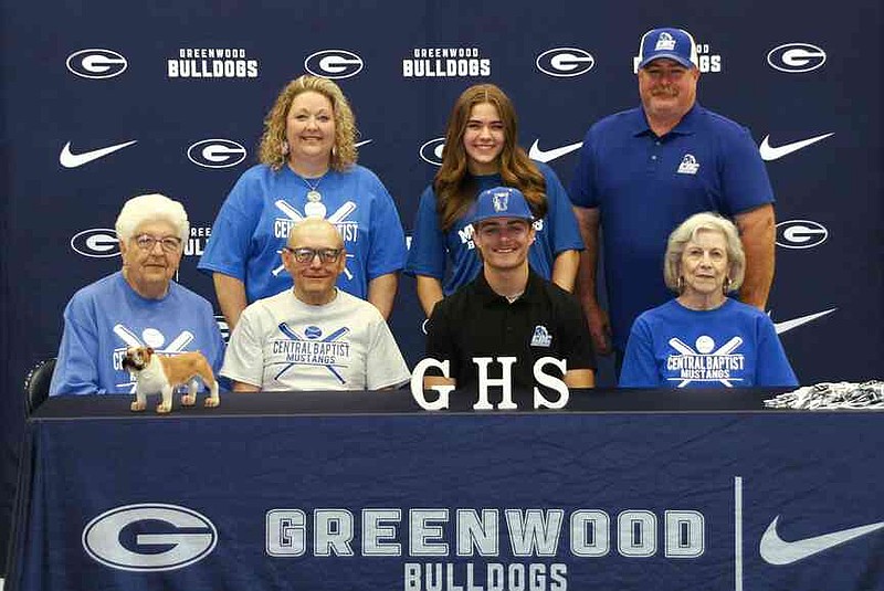 River Valley athletes sign to play at next level | River Valley ...