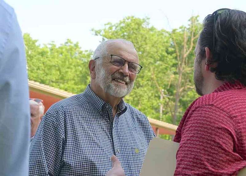 Beloved Gravette vet receives Benton County Farm Family of the Year Award at ceremony in Decatur ...