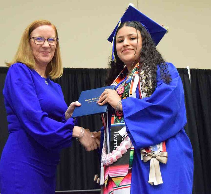Decatur grads mark end of childhood journey | Northwest Arkansas ...
