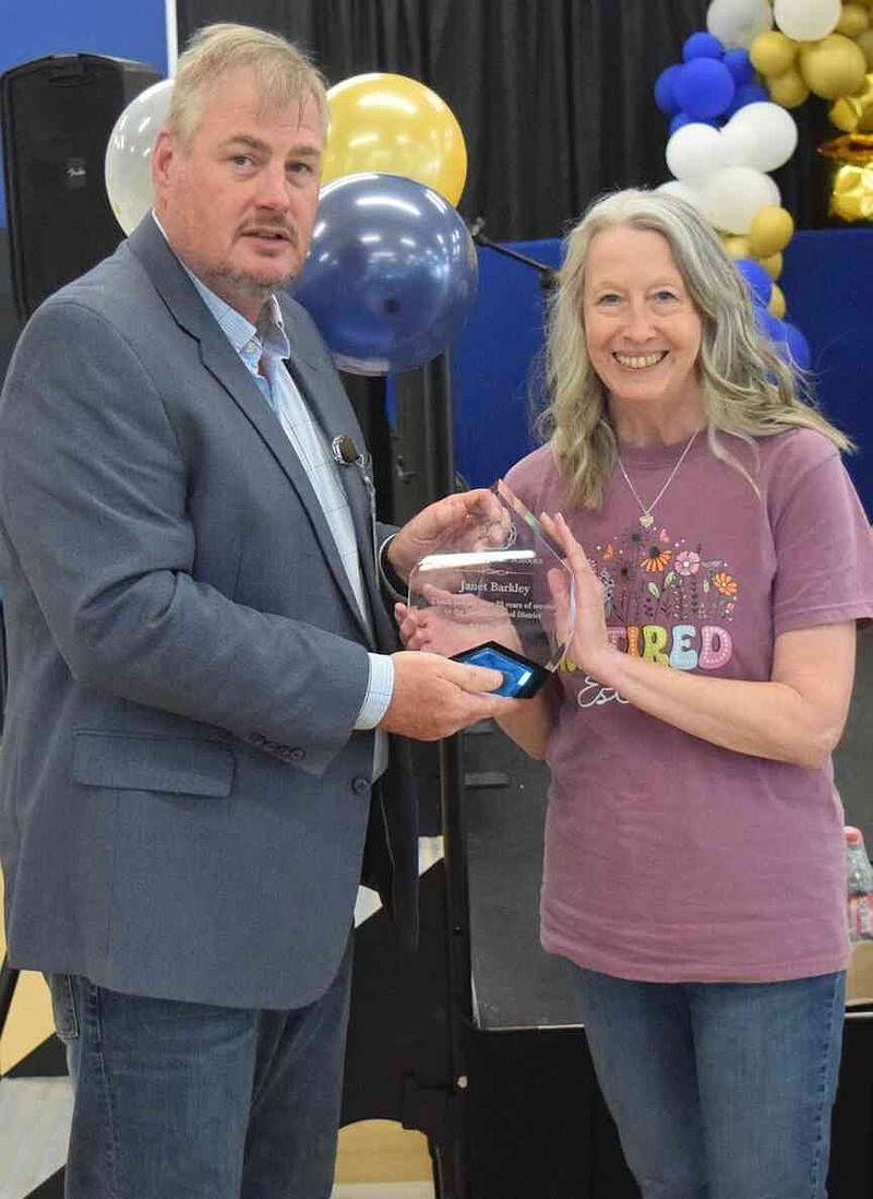 Decatur School District honors four retirees | Westside Eagle Observer