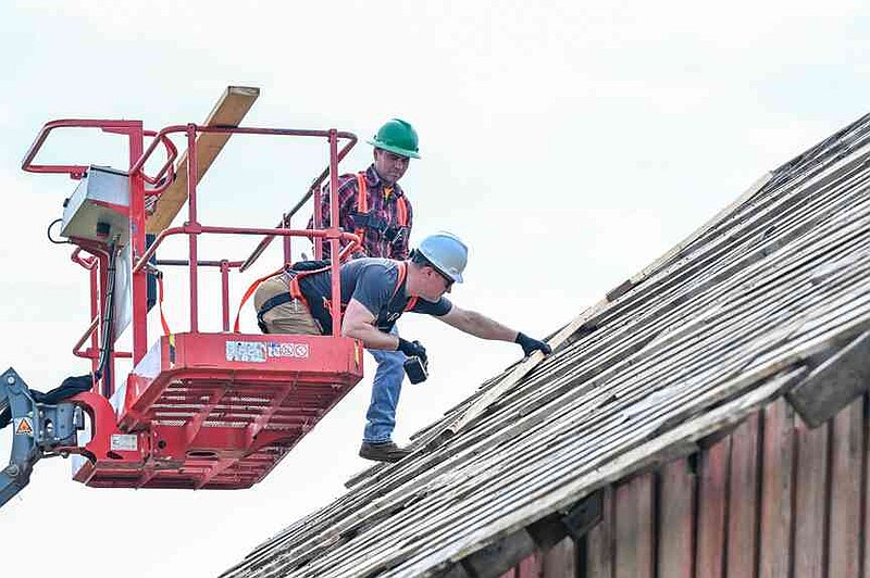 PHOTOS: Timber frame workshop in Canehill | Northwest Arkansas Democrat ...