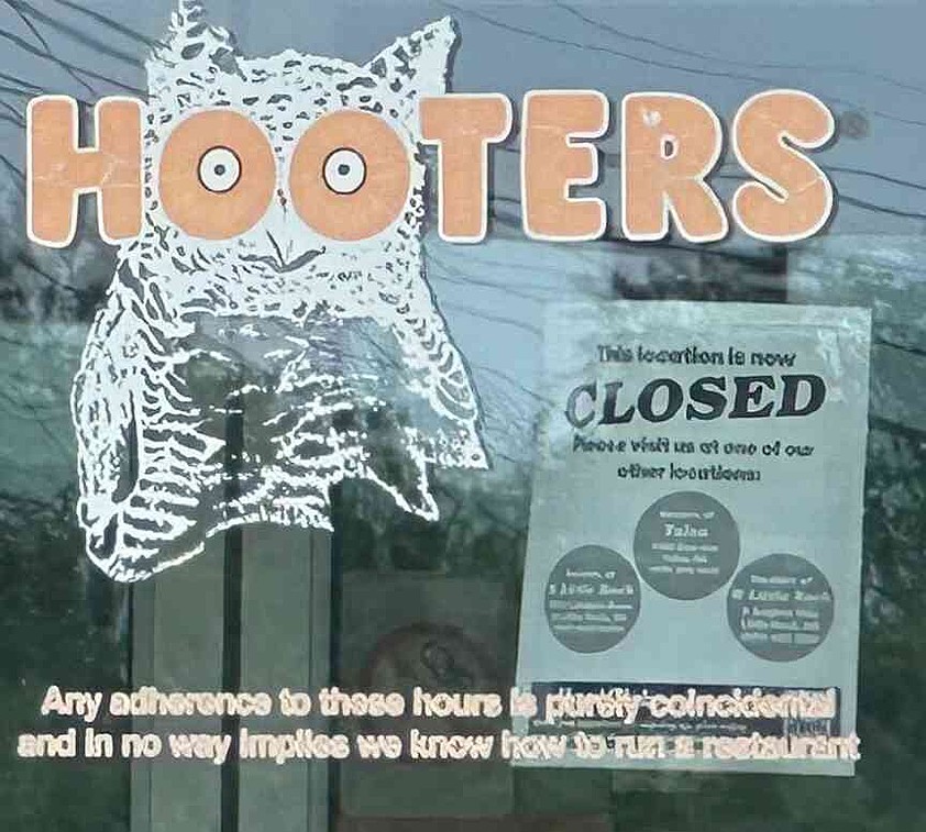 Hooters restaurant in Fort Smith closes as parent company locks doors ...