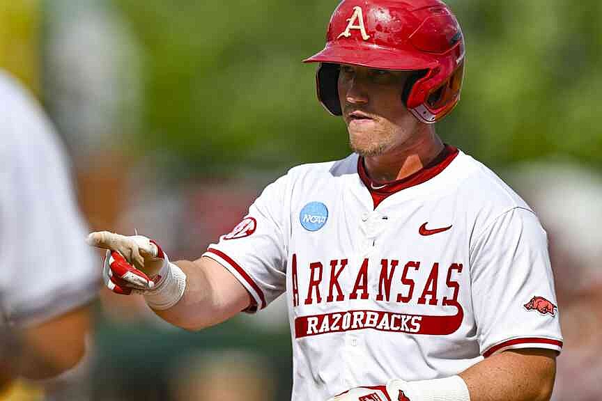 Hogs take Super Regionals in dominant showing | Hot Springs Sentinel Record