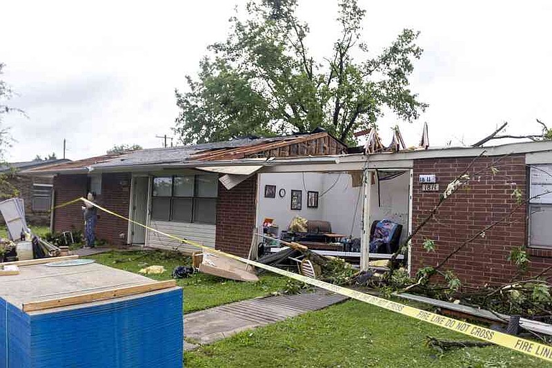 Confirmed EF1 tornado damages over 50 buildings in Van Buren | River ...