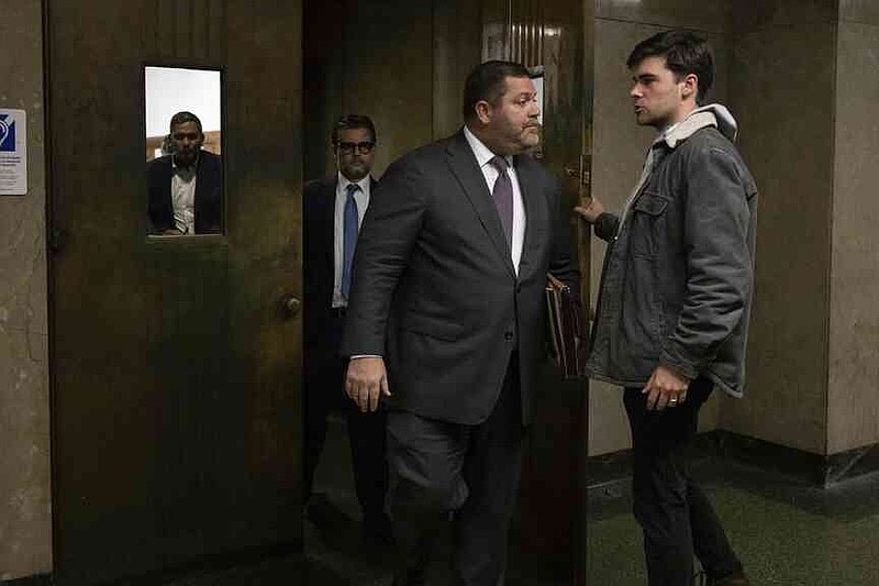 Photos show accuser in crypto kidnapping leaving house freely, defense ...