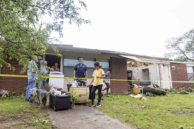 Confirmed EF1 tornado damages over 50 buildings in Van Buren | The ...