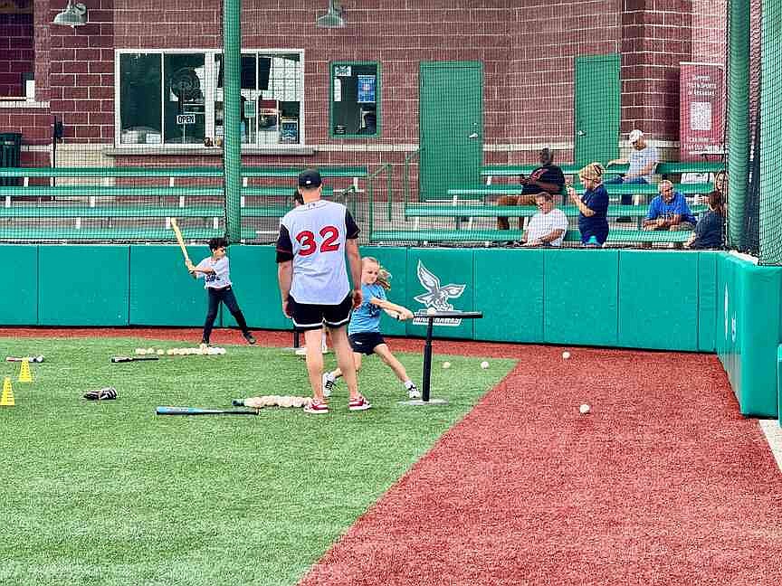 WATCH | Arkansas Travelers and Majestic Park team up for free youth ...