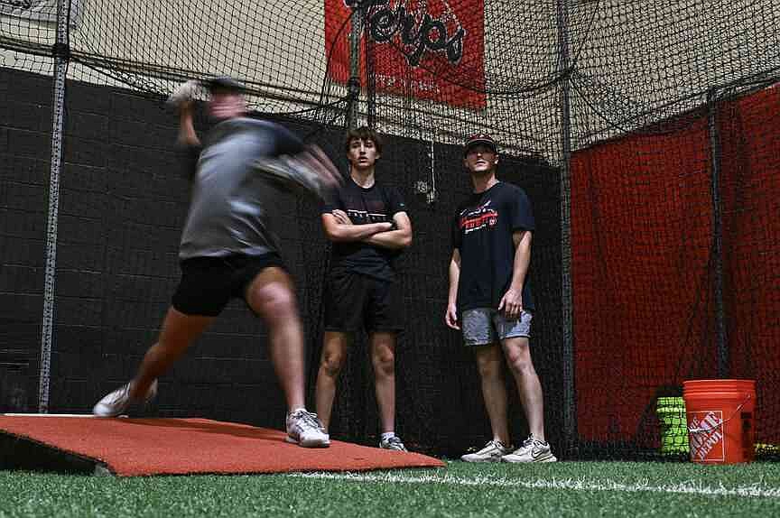 Young pitchers experience rise in velocity, arm injuries | The Arkansas ...