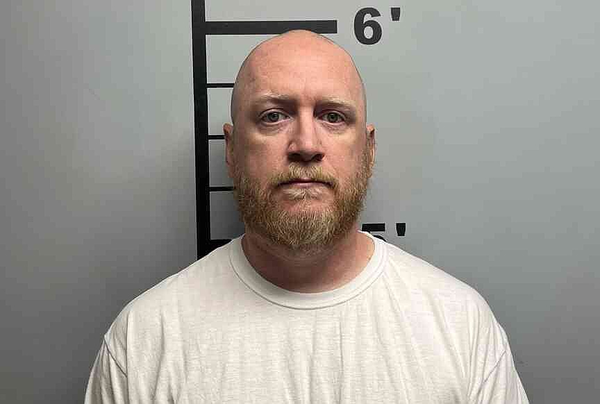 Benton County jailer accused of sexual assault involving inmate ...