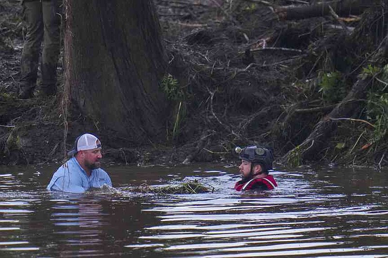 Texas flood toll tops 100 as searchers, help arrive | The Arkansas ...