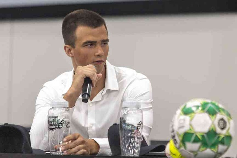 Van Buren’s Elijah Johnson checks all the boxes | River Valley Democrat ...