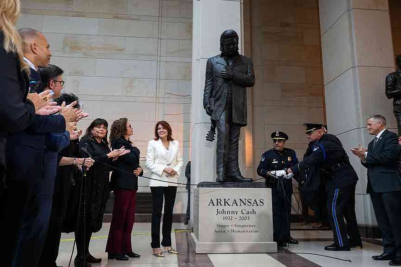 Momentary to screen Arkansas statue film | Northwest Arkansas Democrat ...