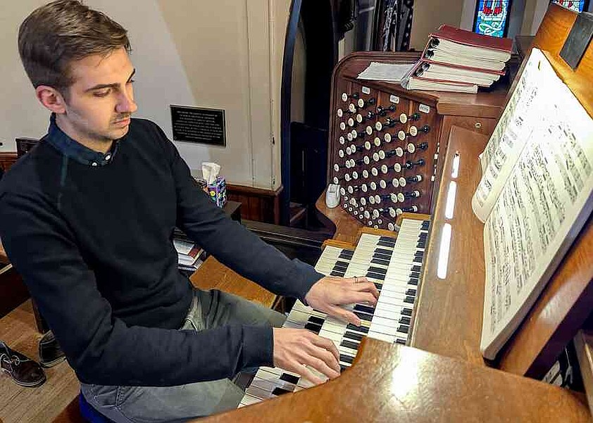 MUSIC: Organist Colin MacKnight tackles massive keyboard compilation on ...