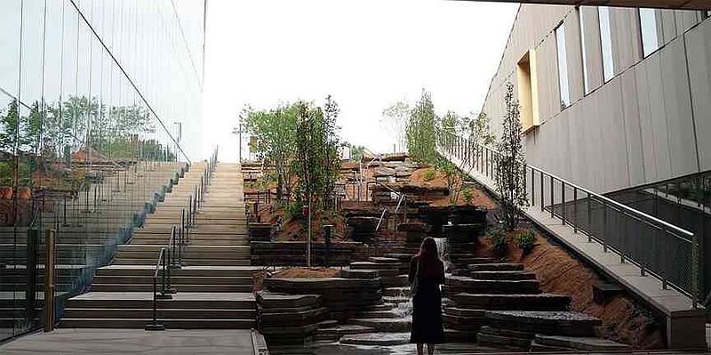 Alice L. Walton School of Medicine’s designers incorporate art and ...