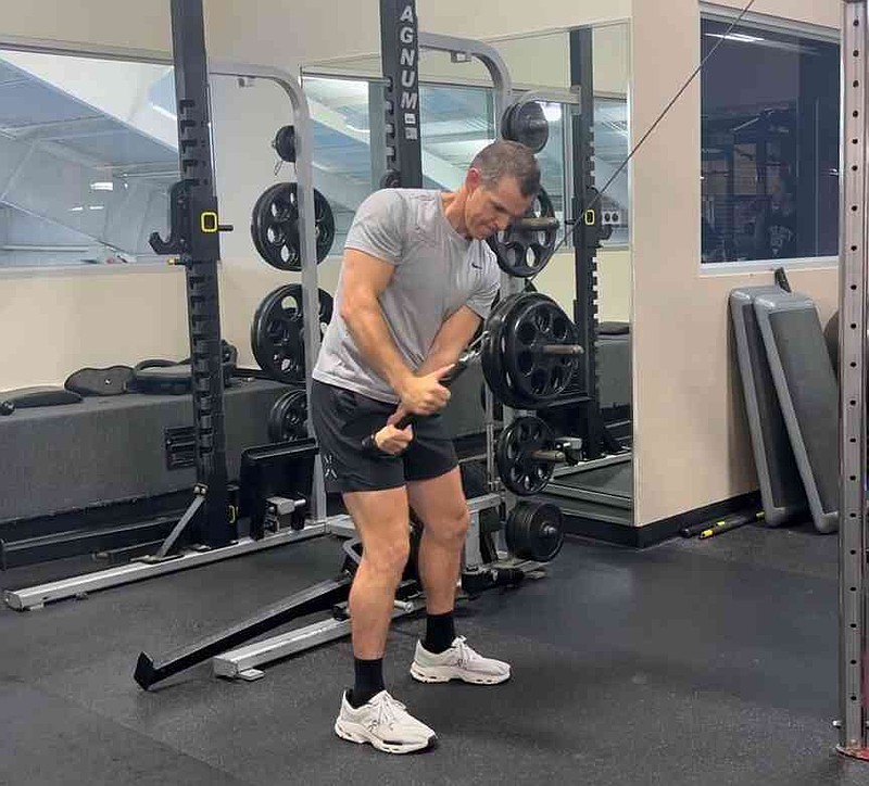 MASTER CLASS: Cable Woodchop strengthens the arms and core | The ...