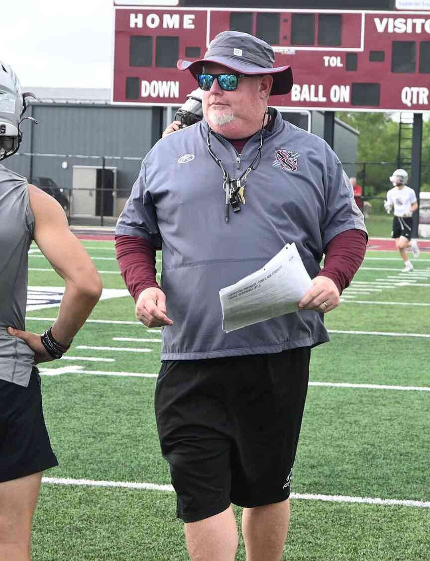 Panthers get lights-out start before stadium lights go out | The ...