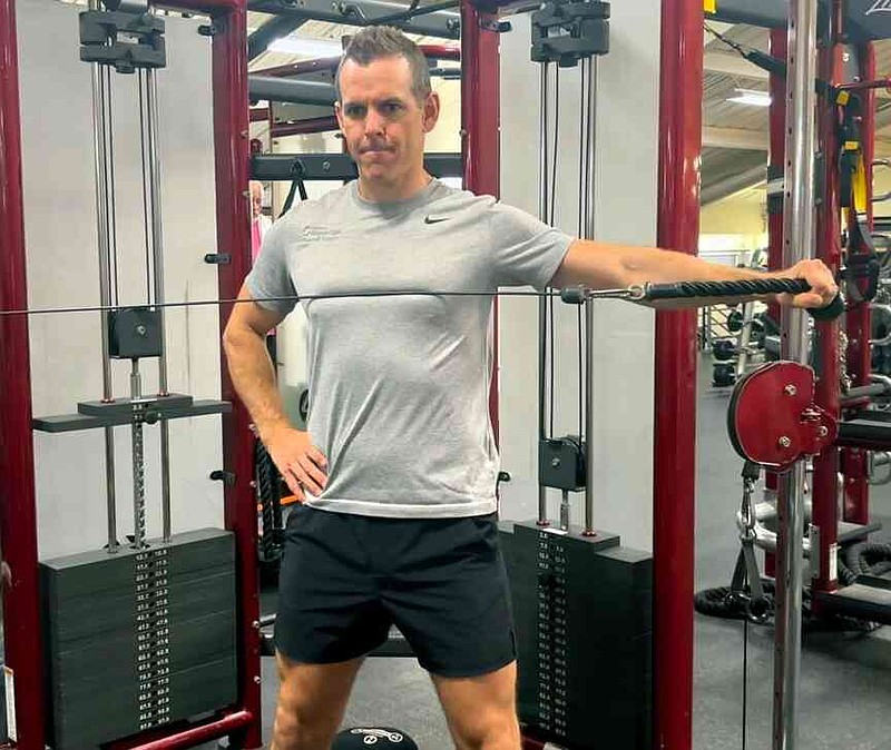 MASTER CLASS: Cable Bow Pull incorporates postural adjustments | The ...