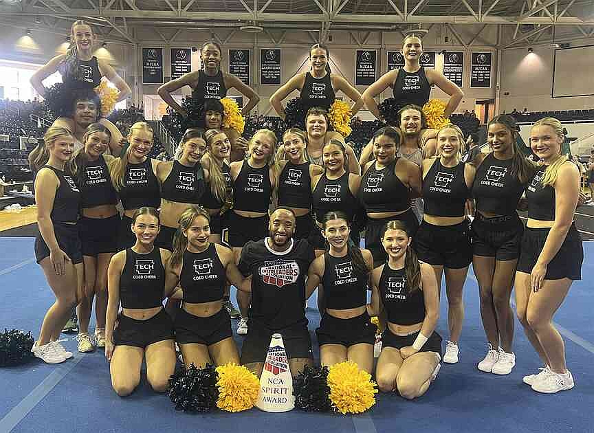 Arkansas Tech coed cheer squad qualifies for National Cheerleaders ...