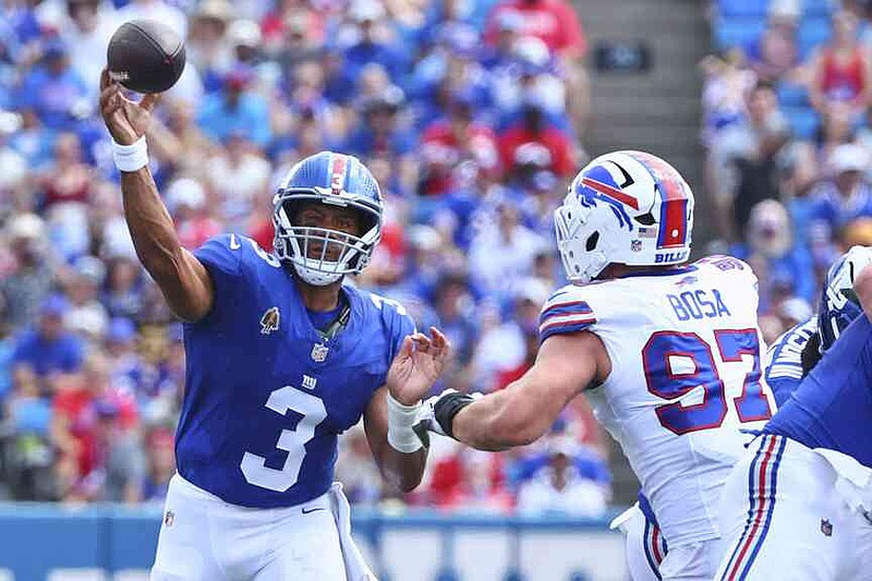 Giants’ QBs produce favorable starts | Northwest Arkansas Democrat-Gazette