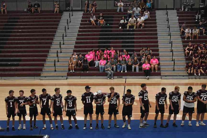 Fans come out to ‘Meet the Wolves’ | The Washington County Enterprise ...