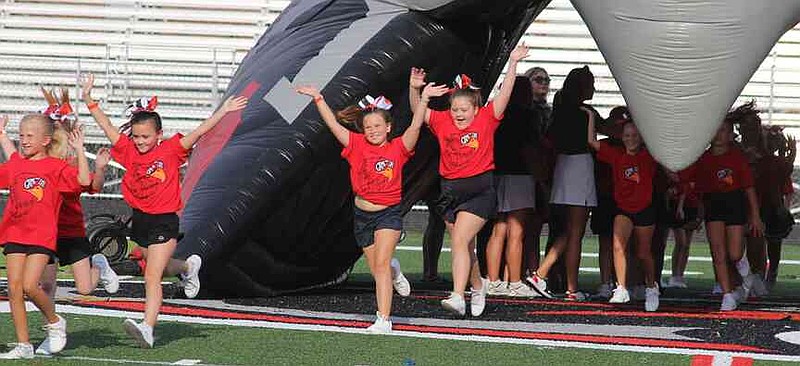 Pee Wee Blackhawk cheer excited to begin season | Pea Ridge Times