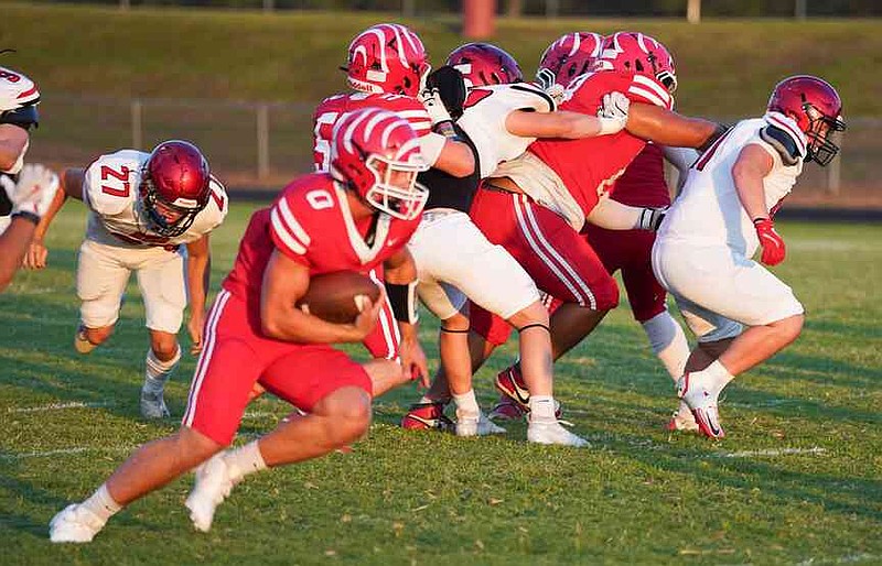 Mansfield’s quick scores enough to put away Mena in scrimmage | The ...