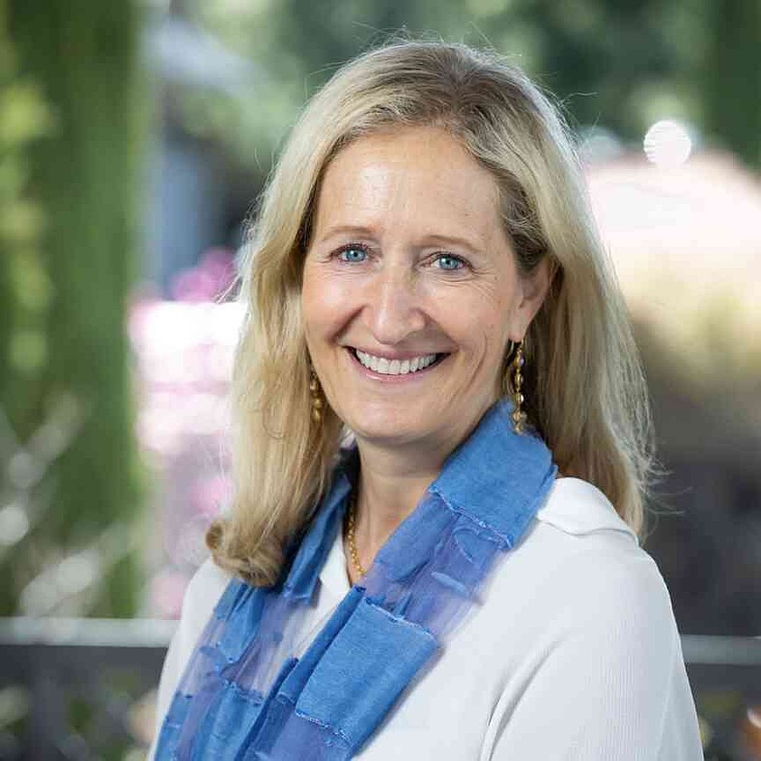 Walton Family Foundation executive director announces she’ll step down ...