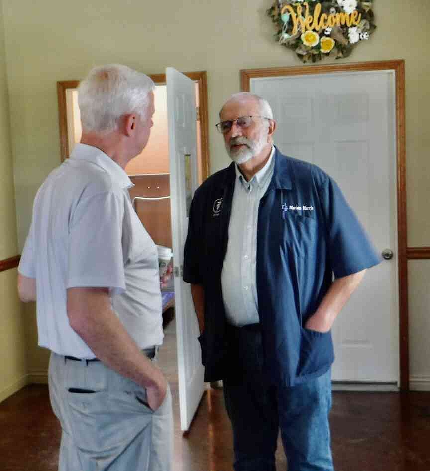 Congressman Steve Womack visits Gravette animal care center | Westside ...