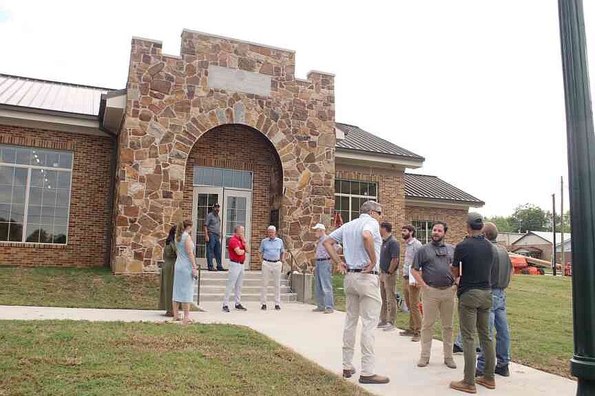 Representative praises ‘eye-popping’ Lincoln community building during ...