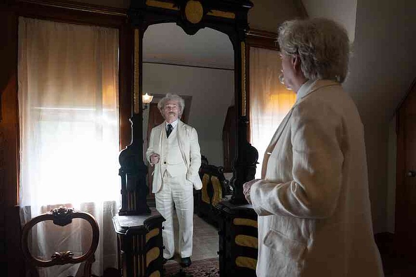 Richard Thomas takes up late Hal Holbrook’s mantle in “Mark Twain ...
