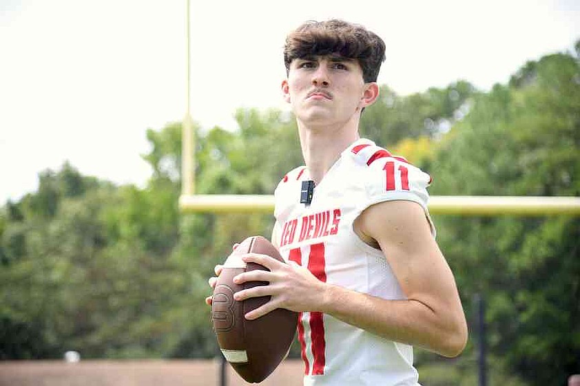 WATCH | Family over competition: Canada, Ventress lead Mountain Pine ...