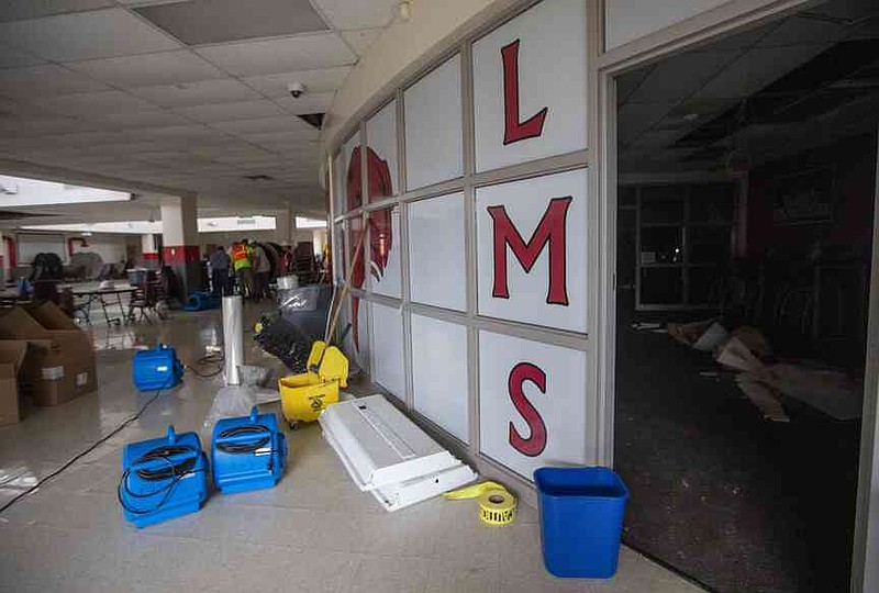 Lingle Middle School receives $20,000 grant for library books ...