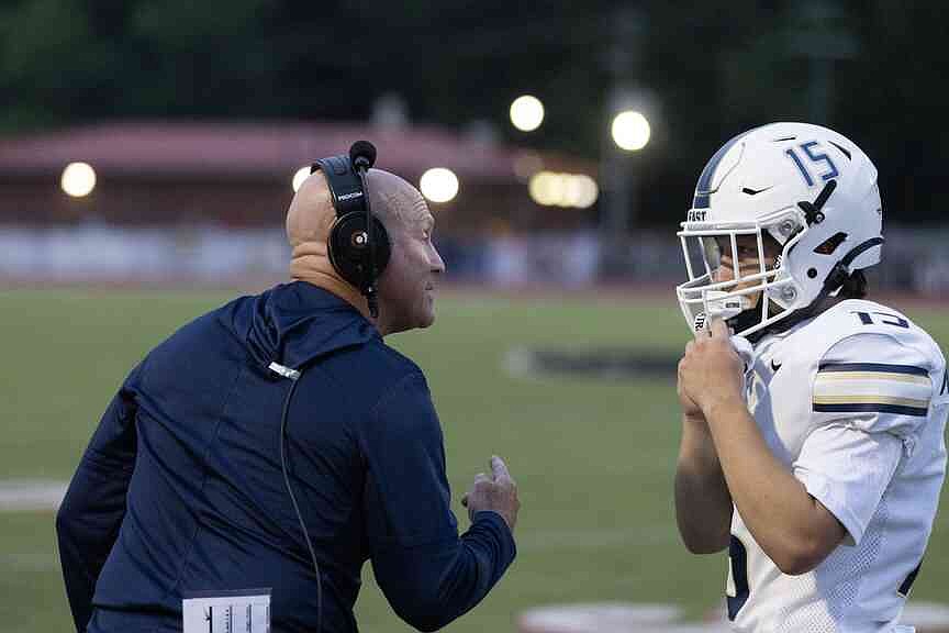 Old friends reunite as Bentonville West hosts Muskogee (Okla.) on ...