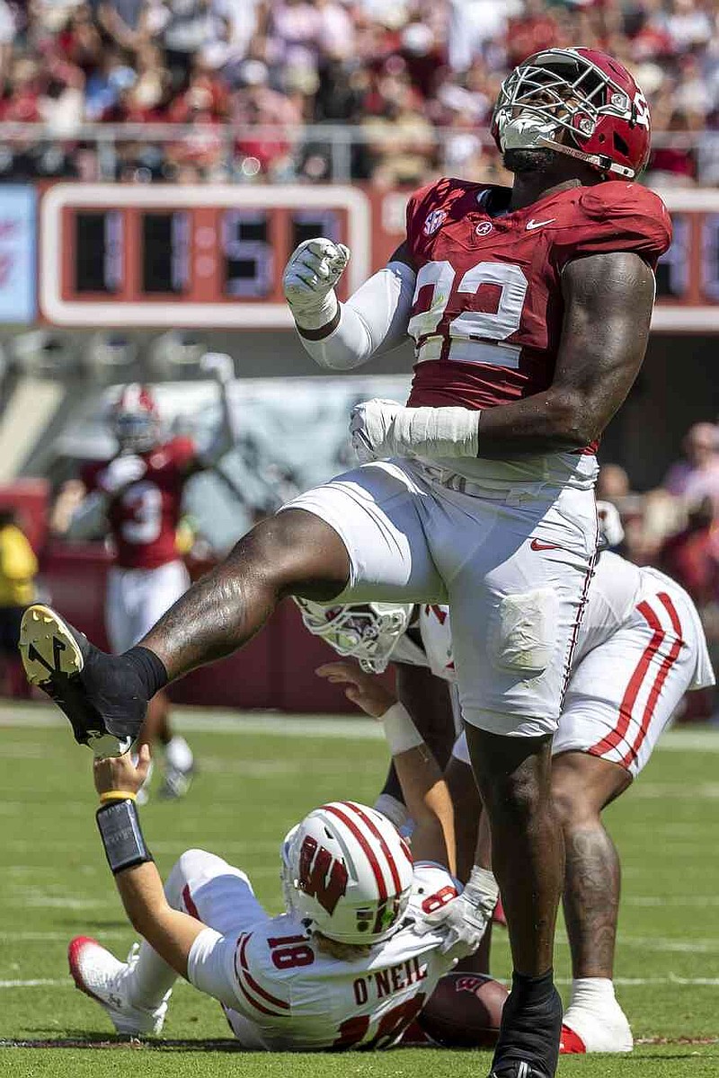 Tide quarterback delivers in victory over Badgers | Northwest Arkansas ...