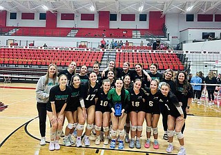 Van Buren volleyball team claims Fort Smith Invitational title ...