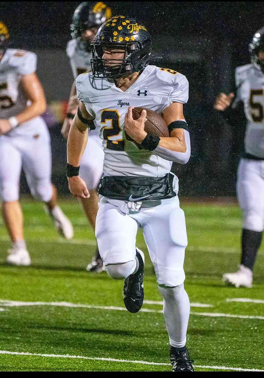 Coweta Tigers too much for Prairie Grove Tigers | The Washington County ...