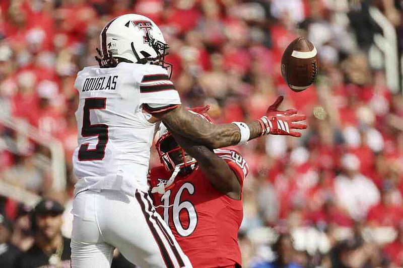 Hammond sparks No. 17 Texas Tech’s offense to a 34-10 win over No. 16 ...
