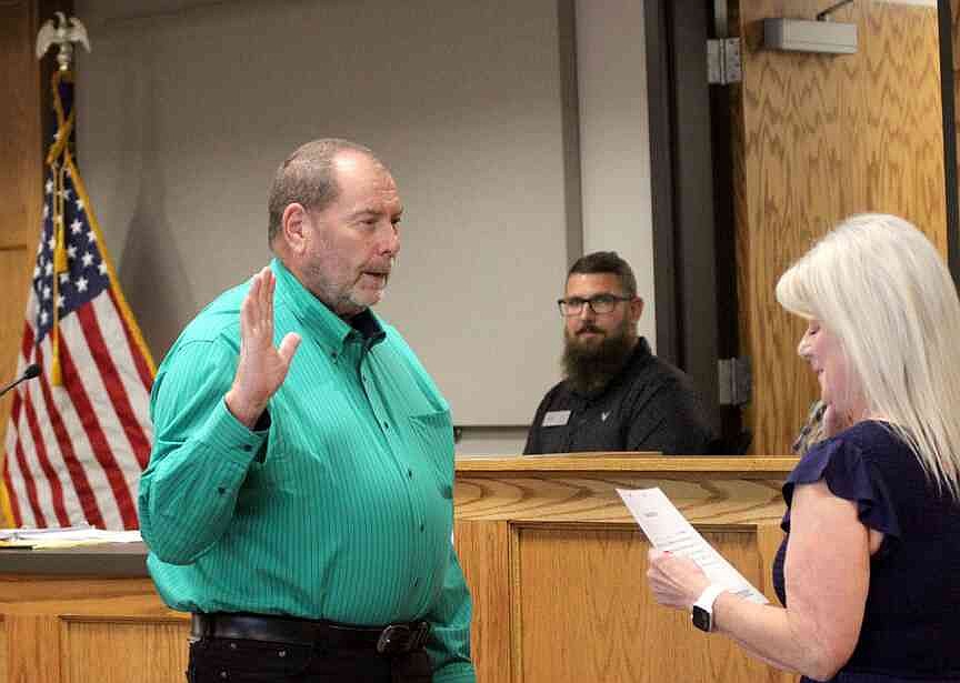 Pea Ridge City Council picks former business owner as its newest member ...