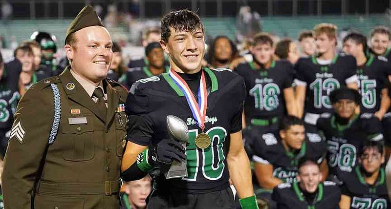 Austin Riggs leaving his mark on family legacy at Van Buren | River ...