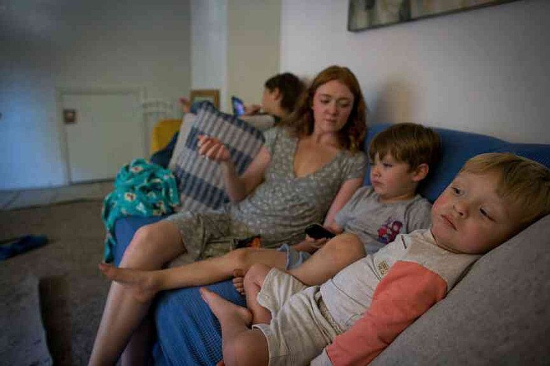 Shutdown hits aid programs hardest | The Arkansas Democrat-Gazette ...