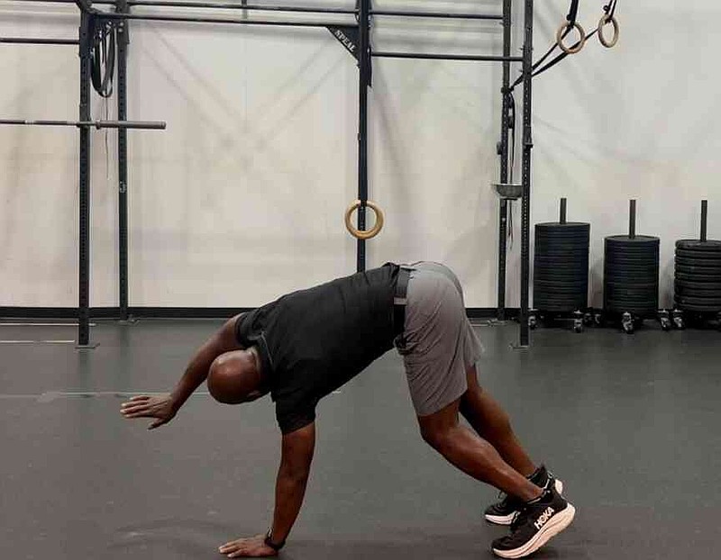 MASTER CLASS: Preventive stretching reduces musculoskeletal pain and discomfort | The Arkansas ...