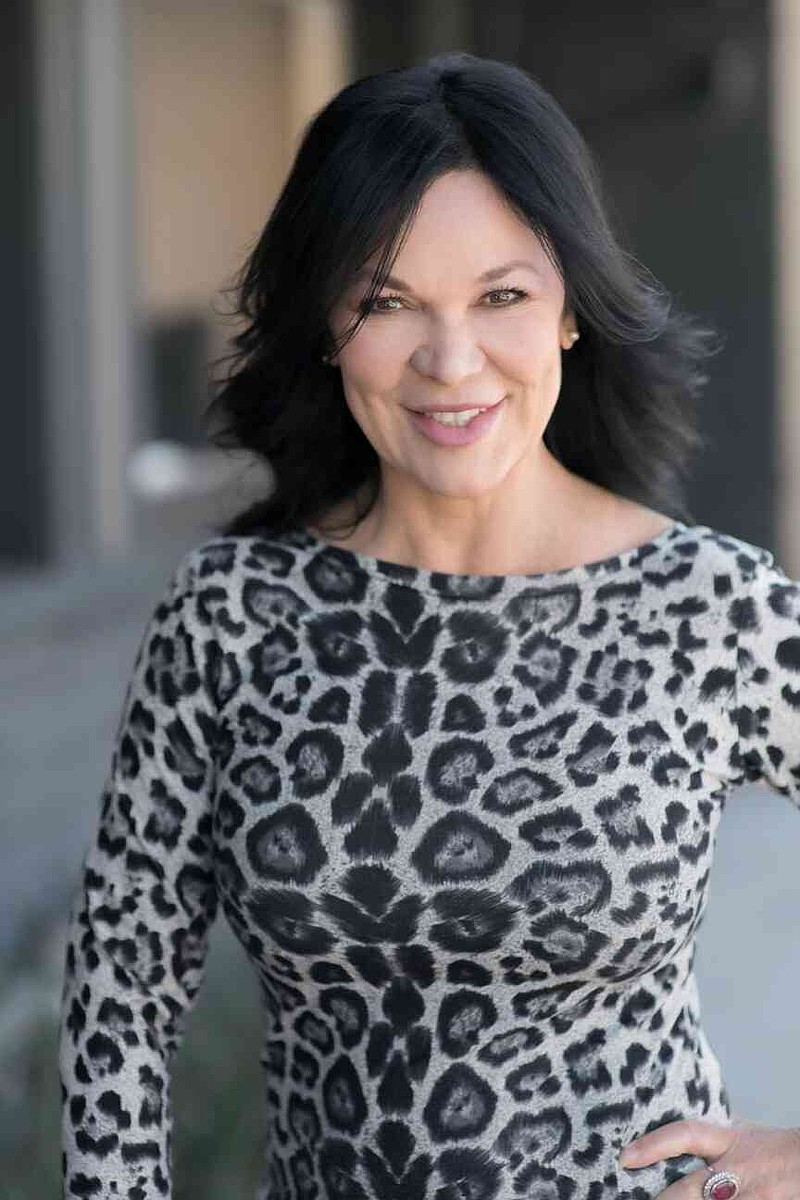 Monique Marvez delivers ‘bacon-wrapped truth’ at the Jones Center | The ...