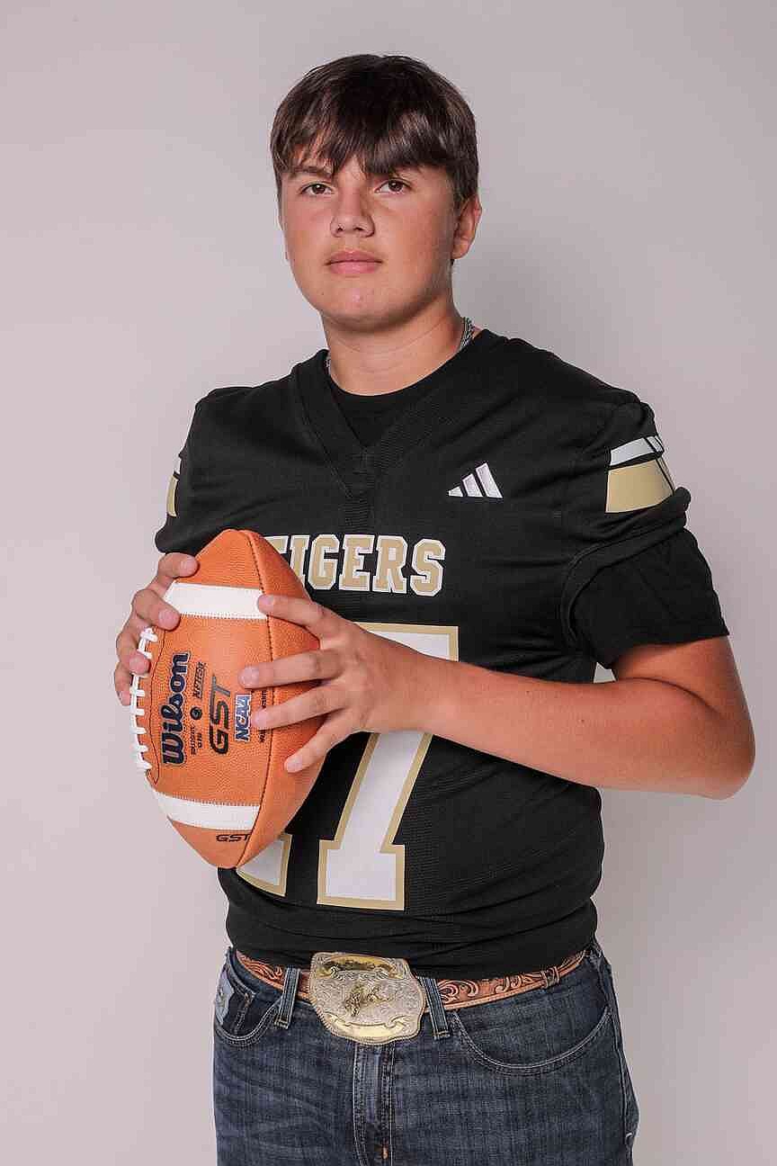 West Fork rallies to first win under new coach, thanks to Jones’ record ...