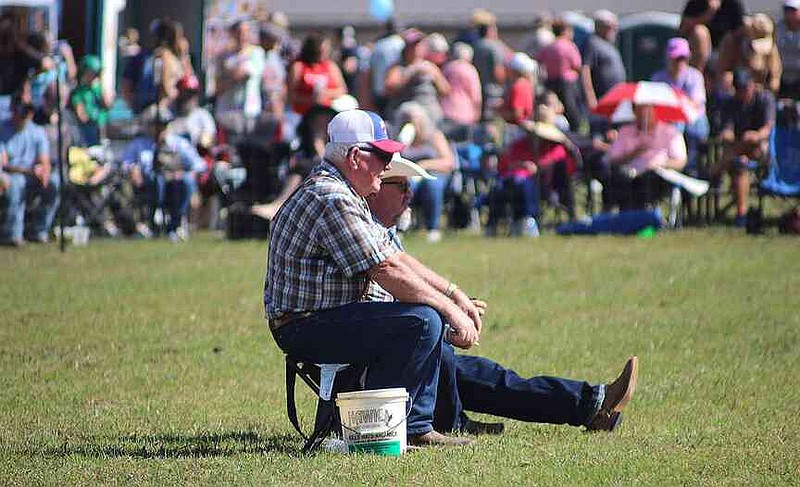 Handling, jumping mules is a family tradition | Pea Ridge Times