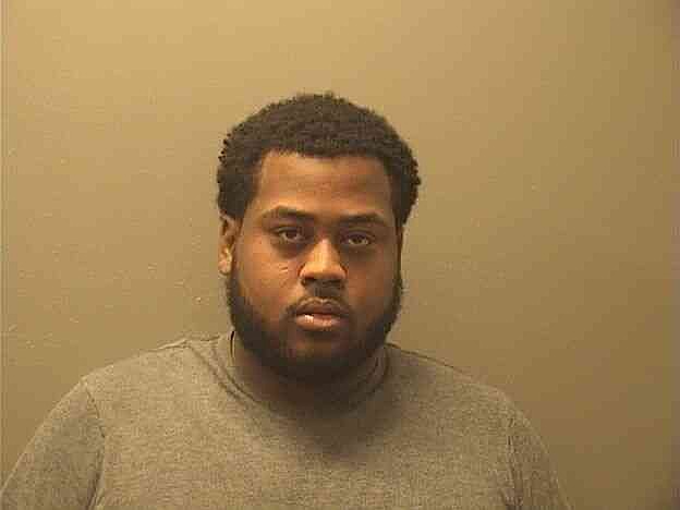 Felon allegedly found with gun after traffic stop despite attempt to ...