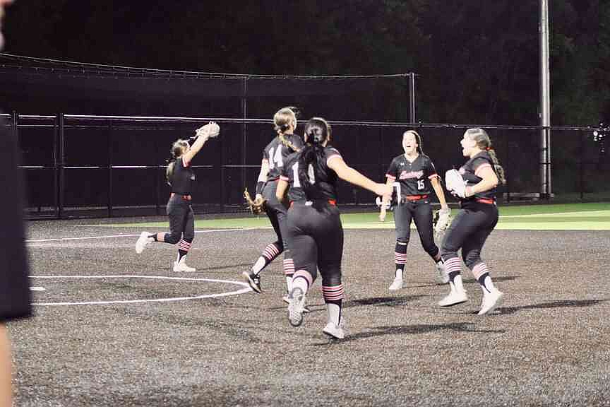 Lady Mustangs beat CJ in semifinals | The McDonald County Press