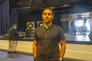 WATCH | ‘Elvii’ descending on Hot Springs for Arkansas Elvis Festival ...