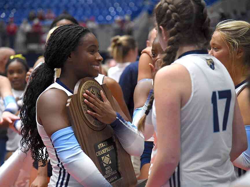 WATCH | 5 teams claim volleyball state titles at Bank OZK Arena | Hot ...