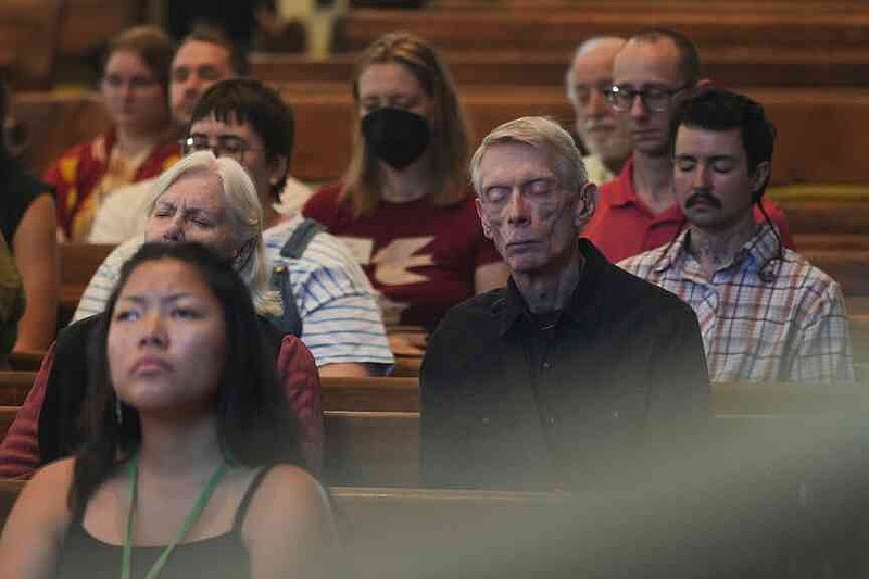 Young adults turn to Quakers’ silent worship | The Arkansas Democrat ...